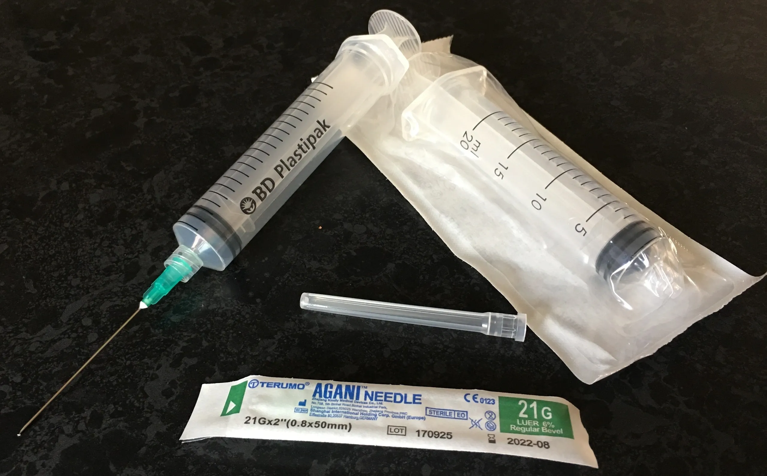 Sterile syringe and needle for mushroom cultivation - Spore Buddies